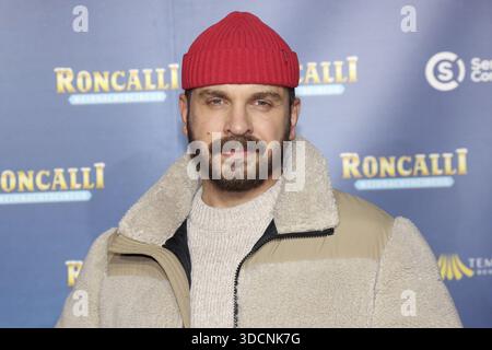 Edin Hasanovic, Roncalli Christmas Circus Premiere, Tempodrom, Berlin ...