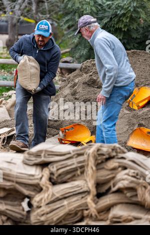 Santa Barbara, California, U.S.A. 23rd Dec, 2022. Beautiful golden ...