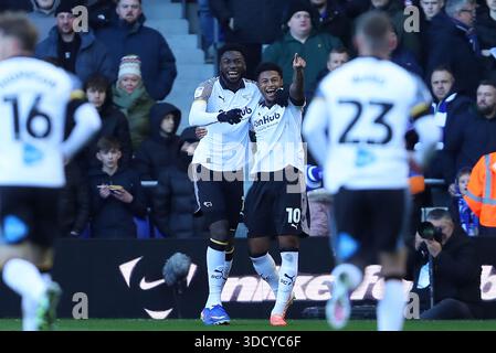 Derby County celebrate after Patrick Agyemang of Derby County scored a ...