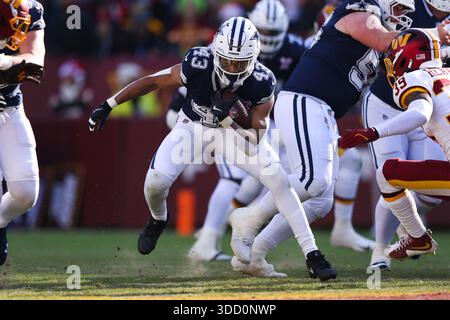 Dallas Cowboys' Malik Davis runs during the first half of an NFL ...