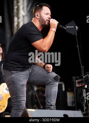 Those Damn Crows live at Teddy Rocks 2023 festival Charisworth Farm ...