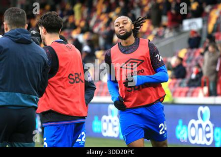 Bournemouth's Antoine Semenyo warming up before the Premier League ...