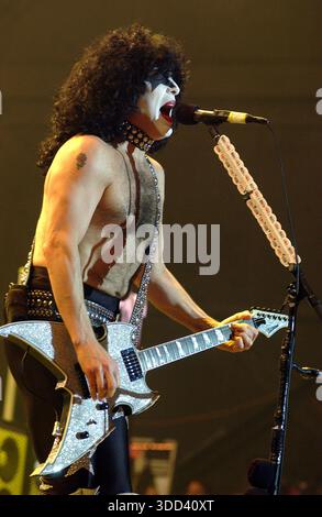 August 21, 2003; Pittsburgh, PA, USA; Musician PAUL STANLEY of KISS ...