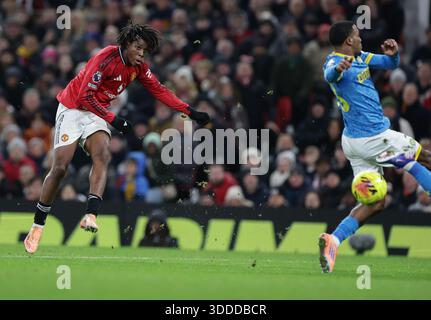 Patrick Dorgu of Manchester United shoots on goal during the Premier ...