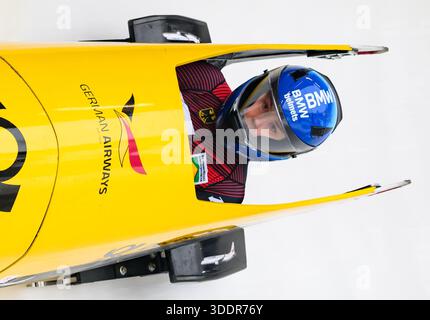 Winterberg, Germany. 03rd Jan, 2026. Bobsleigh: World Cup, two-man ...