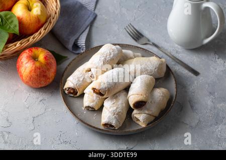 Turkish recipe: mini apple pie, cookies. Turkish name; elmali kurabiye ...