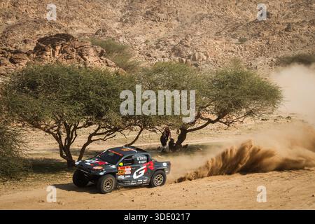 218 BOTTERILL Guy (rsa), MENA Oriol (esp), Toyota Gazoo Racing, Toyota ...