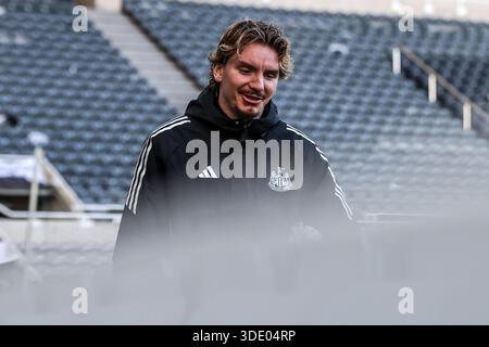 Nick Woltemade of Newcastle United arrives ahead of the Emirates FA Cup ...