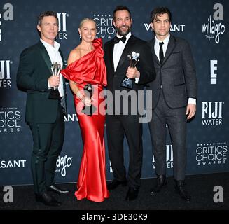 Noah Wyle in the press room for 83rd Annual Golden Globes - Photo Room ...