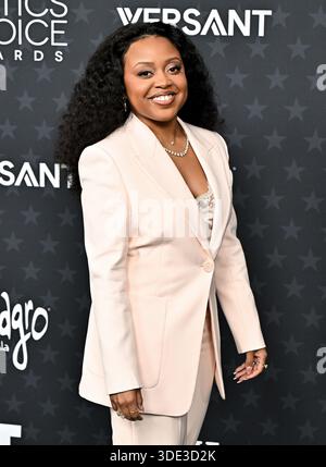 Santa Monica, USA. 04th Jan, 2026. Ike Barinholtz arriving to the 31st ...