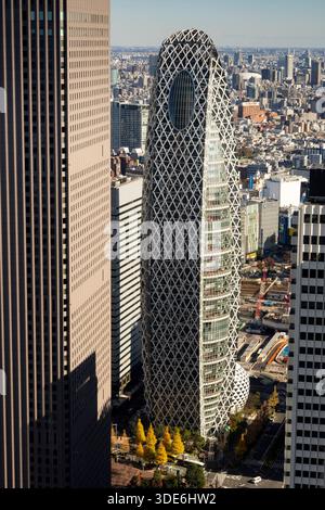 The distinctive architecture of the Mode Gakuen Cocoon Tower. Shinjuku ...