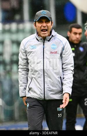 Antonio Conte, head coach of Ssc Napoli gestures during the Serie A ...