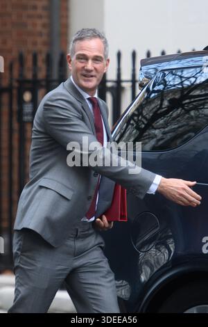 Business and Trade Secretary Peter Kyle arrives for a Cabinet meeting ...