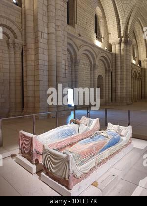 The painted effigies of King Henry II & his wife Eleanor d' Aquitaine ...