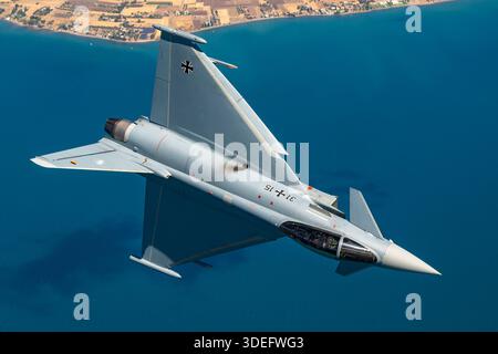Luftwaffe Eurofighter EF 2000 Typhoon 30-69 Stock Photo - Alamy
