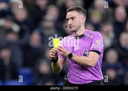 referee Thomas Kirk during the Premier League match Everton vs ...