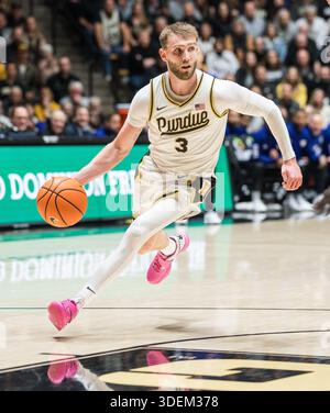 Purdue guard Braden Smith (3) drives past Conor Enright during the ...
