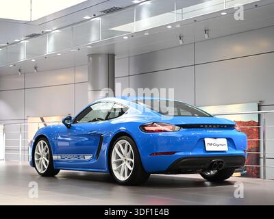 Blue Porsche 718 Cayman 2026 Exterior and Interior Details 2026 Luxury ...