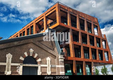 Transformation of historic warehouses on the Het Eilandje waterfront ...