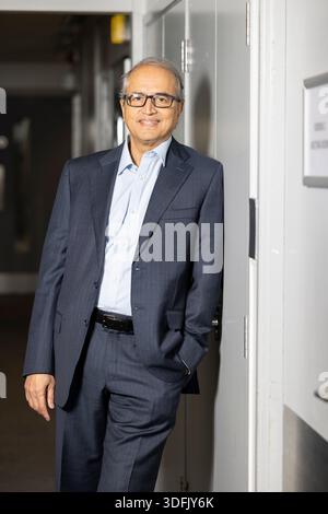 Dr Devi Shetty billionaire cardiovascular surgeon is bringing AI tech ...
