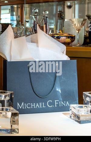 Michael C. Fina, Fine Gifts and Jewelry, 545 Fifth Avenue, New York ...