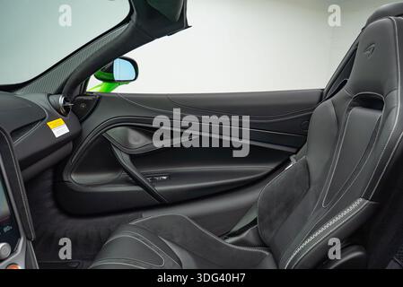 McLaren 750S Spider Exterior and Interior Details 2026 Luxury sports ...