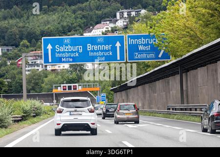 Verkehr Inntalautobahn A12 in Tirol, Österreich // Traffic Inntal ...