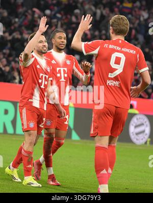 1:1 Goal, celebration, v.. goal scorer Harry Kane, Aleksandar Pavlovic ...