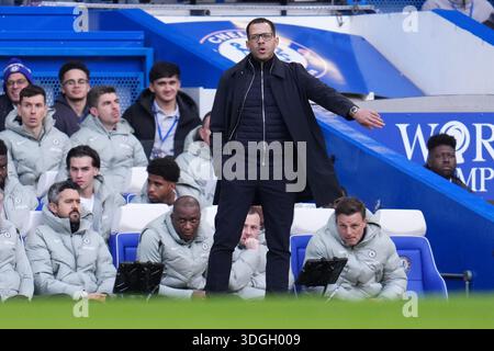 Chelsea manager Liam Rosenior during the Premier League match at ...