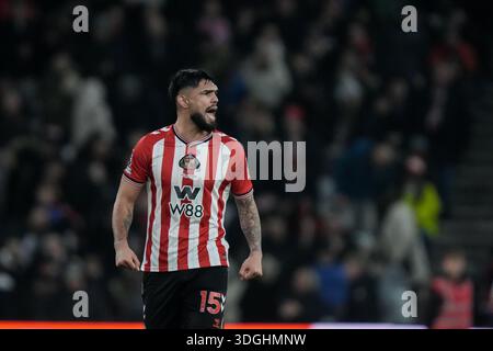 Omar Alderete of Sunderland reacts during the Premier League match ...