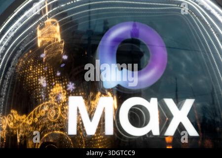 Moscow, Russia. 18th January, 2026. Young people go sledding on an ...