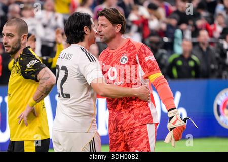 from left: Ruben De La Red, Franck Ribery (Bayern) Munich, January 18 ...