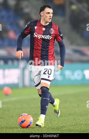 Nadir Zortea of Bologna FC in action during the Serie A football match ...