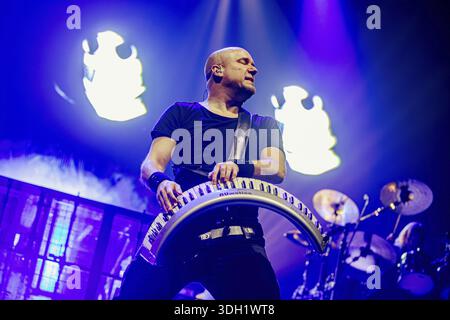 Coen Janssen, keyboardist from Epica, live on Arcane Dimensions Tour ...