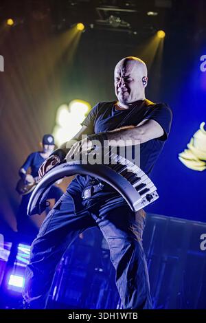 Coen Janssen, keyboardist from Epica, live on Arcane Dimensions Tour ...