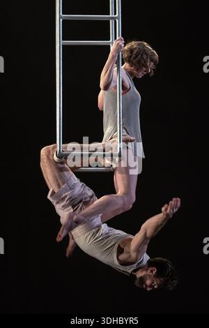 London, UK. 21st Jan, 2026. British Prime Minister Keir Starmer leaves ...