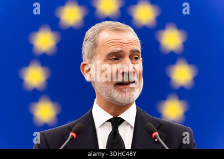 21 January 2026, France, Straßburg: King Felipe VI of Spain stands in ...