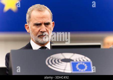 21 January 2026, France, Straßburg: King Felipe VI of Spain stands in ...