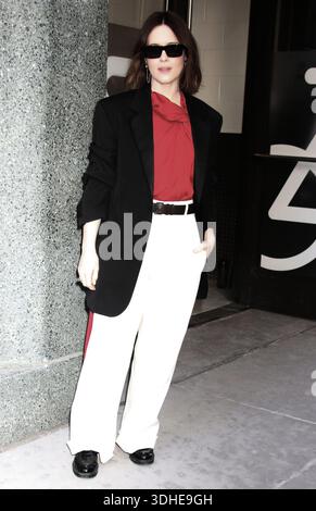 January 21 2026 Claire Foy on Live with Kelly & Mark to talk about new ...