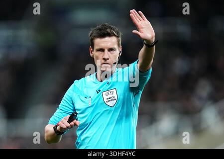 Referee Daniel Siebert during the UEFA Champions League Final at the ...