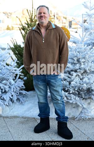 Fred Azan participates in the photo shoot for the film ''Become Genius ...