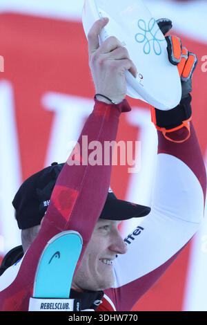 KITZBUEHEL, AUSTRIA - JANUARY 23: Stefan Babinsky of Austria reacts ...