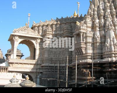 Jain temple complex on Shatrunjaya Hill, Palitana Stock Photo - Alamy