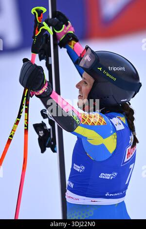 Sara Hector of Sweden wins the World Cup downhill skiing competition ...