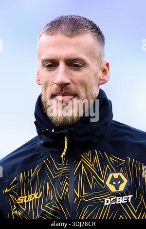 Dan Bentley of Wolverhampton Wanderers warms up before the Manchester ...