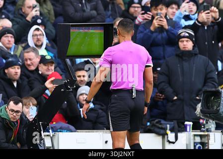Referee Farai Hallam during the Premier League match Manchester City vs ...