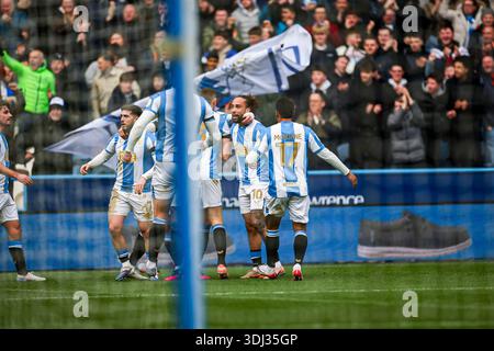 Huddersfield Town midfielder Marcus Harness (10) during the ...