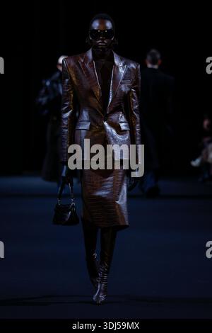 Paris, Frankreich. 23rd Jan, 2026. COMME DES GARváONS Fall/Winter 2026 ...