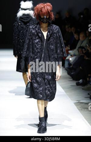 COMME DES GARváONS HOMME PLUS men Fall/Winter 2026-2027 runway during ...
