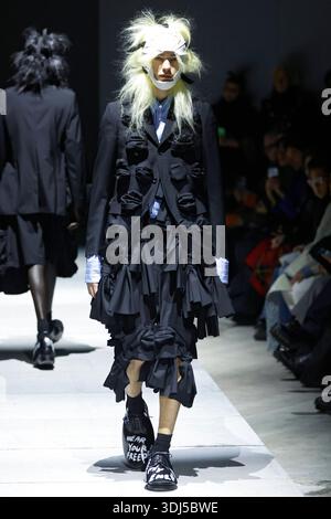 COMME DES GARváONS HOMME PLUS men Fall/Winter 2026-2027 runway during ...